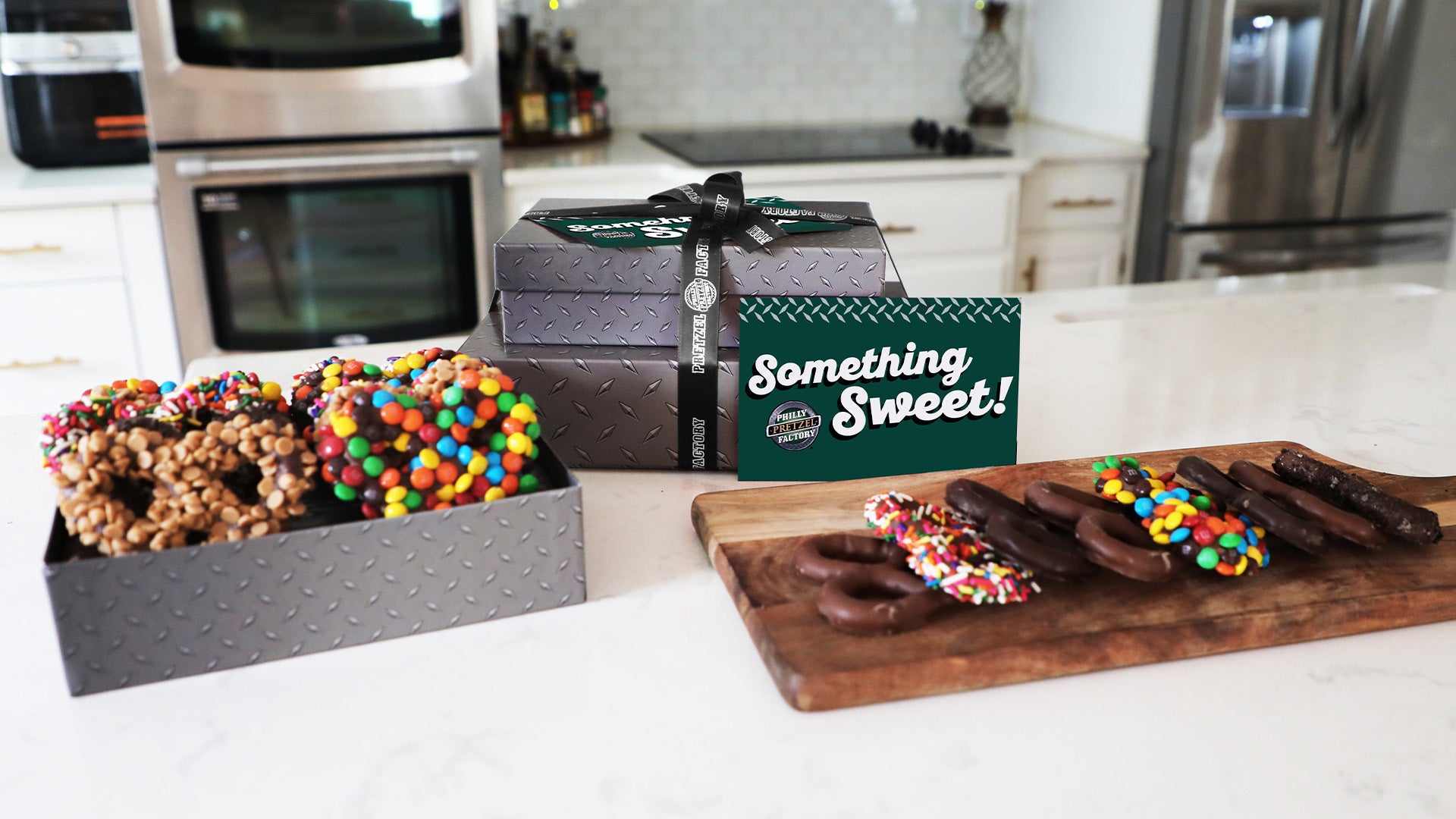 Gourmet Chocolate Covered Pretzel Tower – Philly Pretzel Factory Gifts